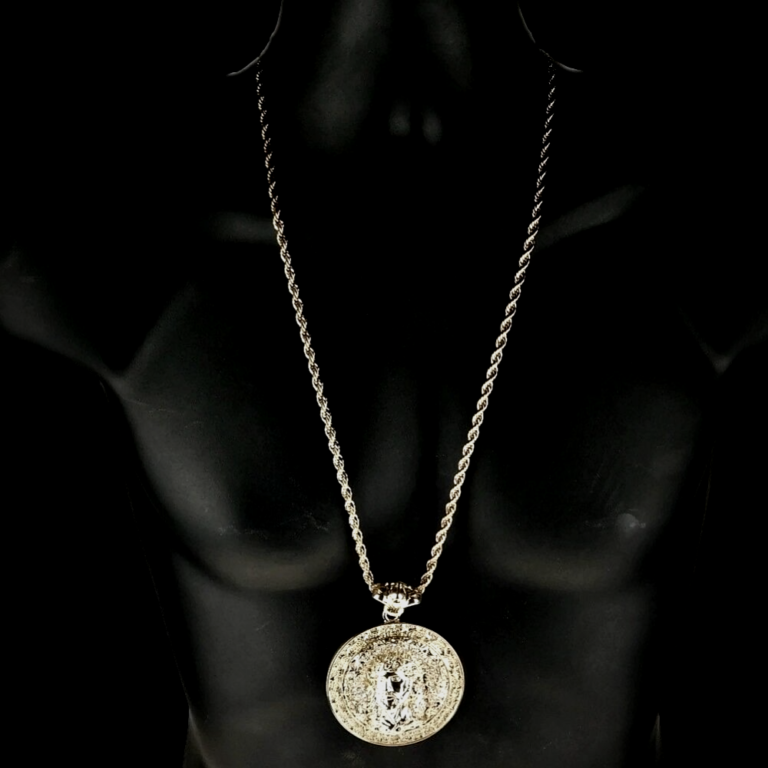 Round 3D Iced Last Supper Pendant with Rope Chain