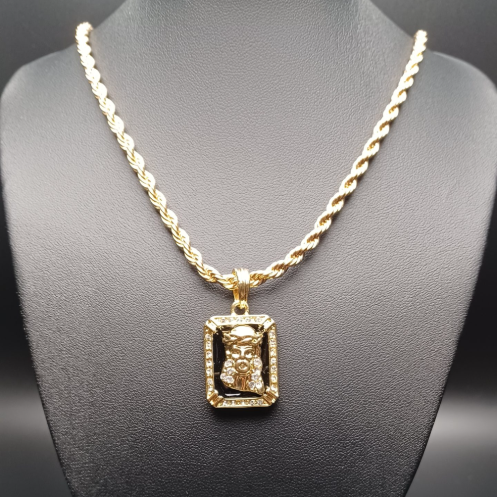 Round 3D Iced Last Supper Pendant with Rope Chain – Urban Fashion Jewelry